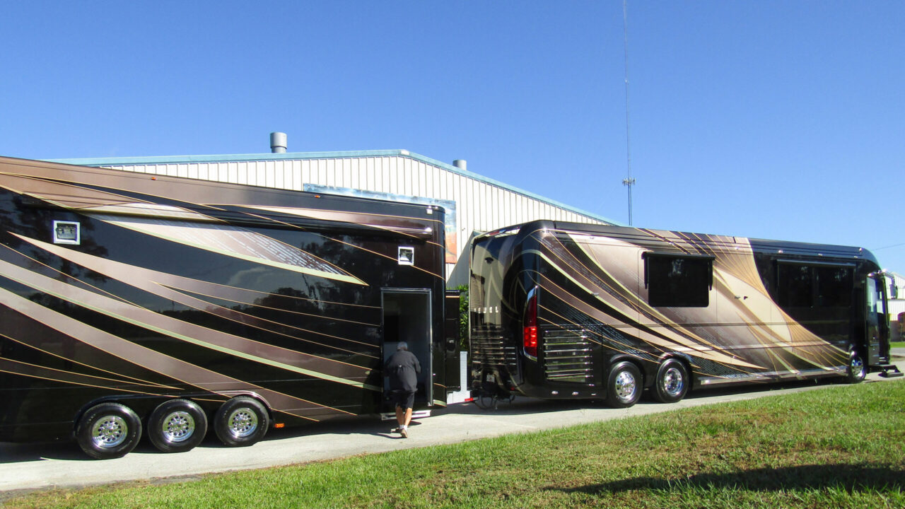 About Us - Creative Coach Service and Repair